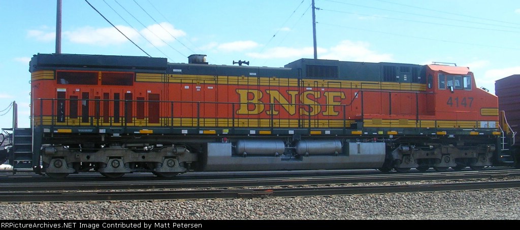 BNSF 4147